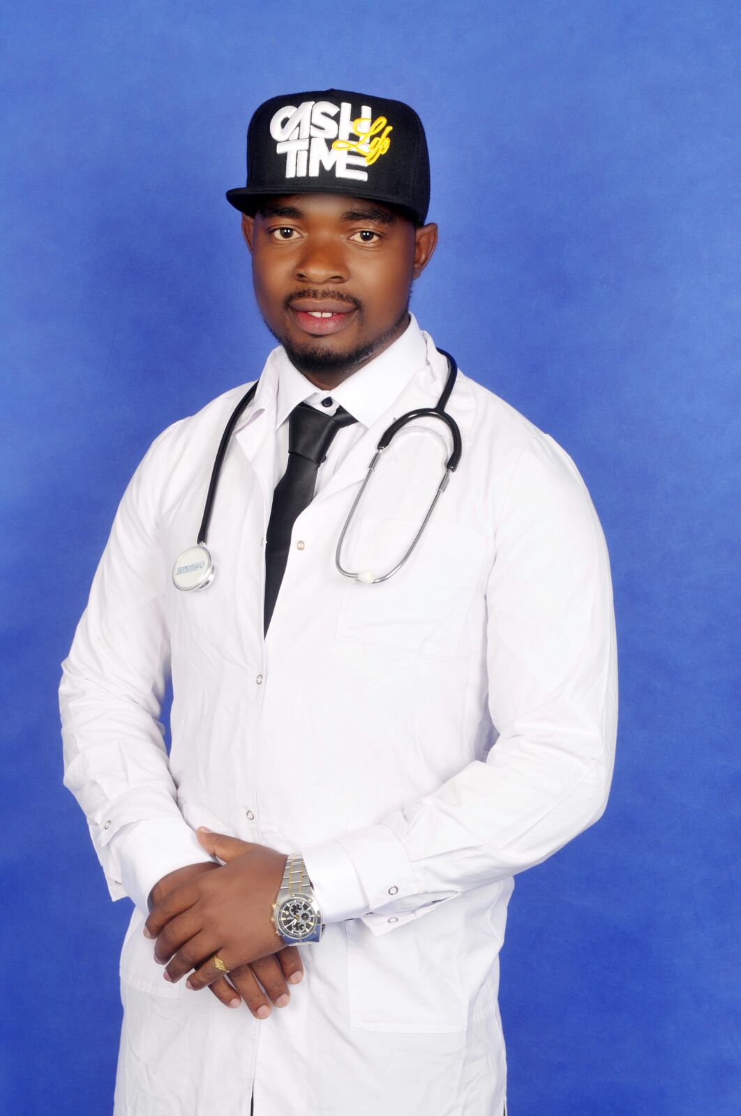 WATOTO MAPACHA WAMTOKEA PUANI DOKTA FADHILI ALEMEWA NA HUDUMA, MAELFU ...