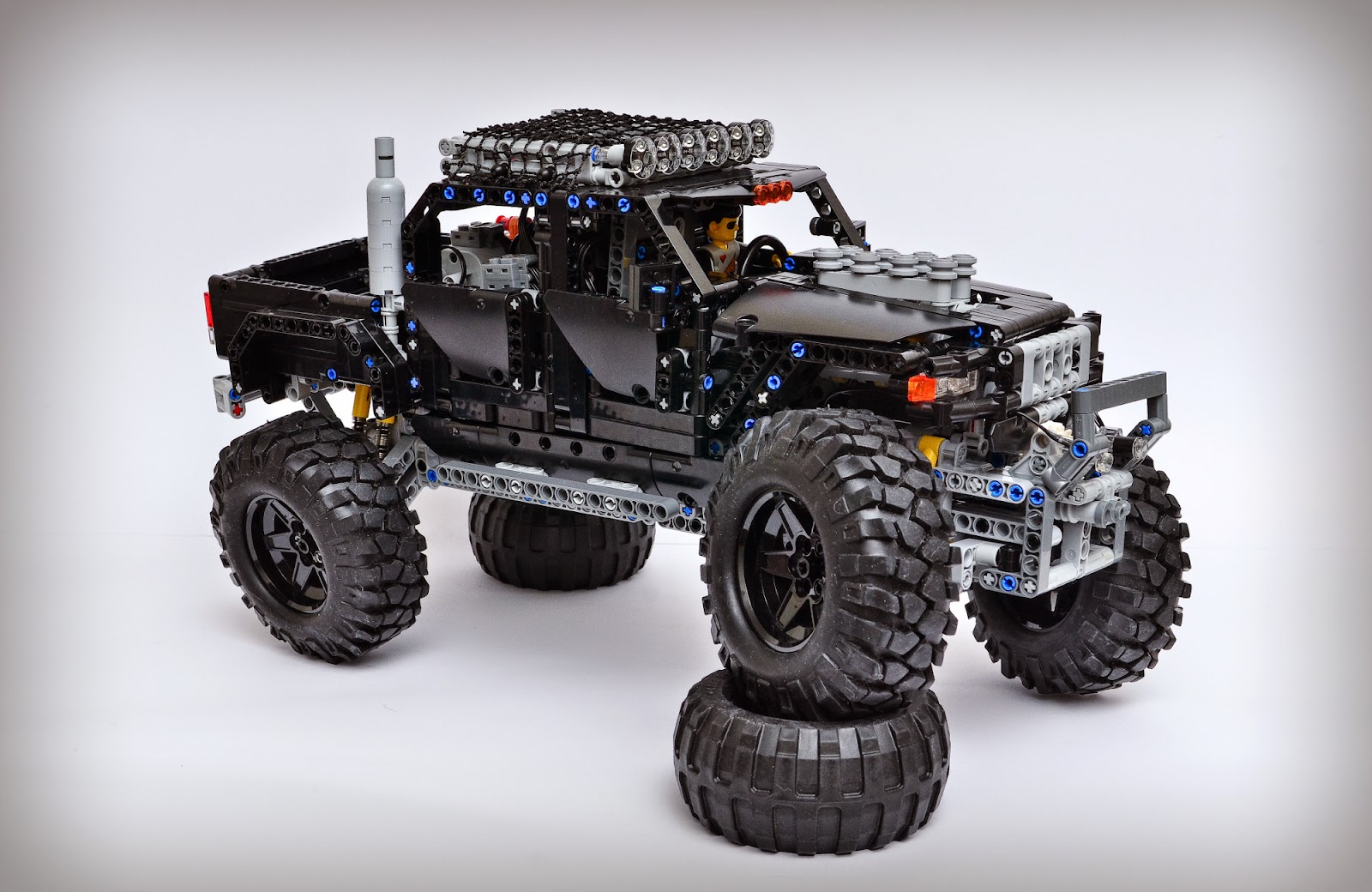filsawgood Lego Technic Creations: 42029 Extended Customized Pickup Truck