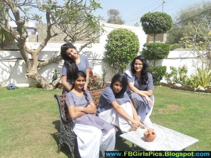 Facebook College Girls - Chicks Profile Photo Collection Pack - 10 ...