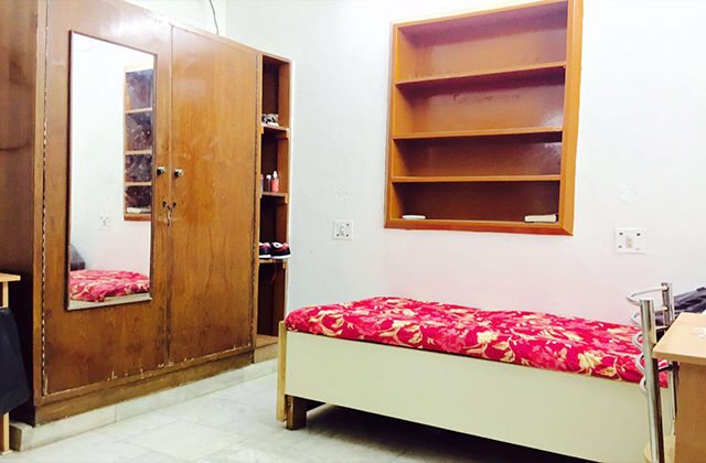 Girls PG With Security And Proximity To Major Markets Is The Best PG ...