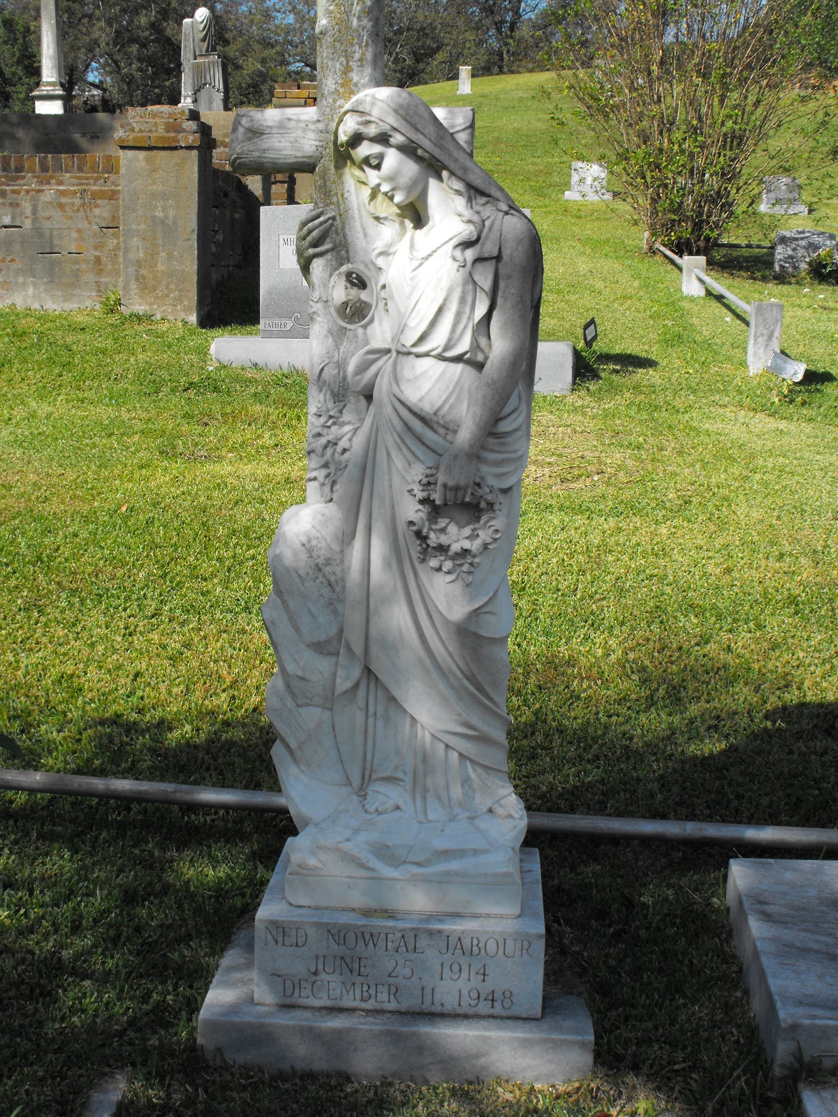 Marian's Hunting Stories, etc., etc., etc...: Beautiful Statues In ...