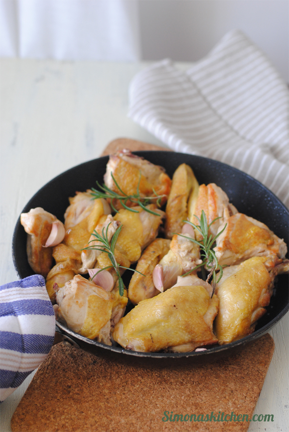 Pollo in Umido (Ricetta di Famiglia) - Stew Chicken (a Family Recipe)