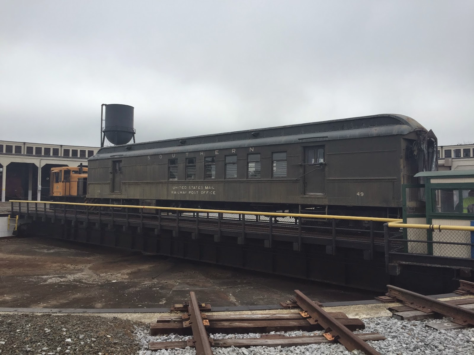 Coach baggage combine on a turntable? - Prototype information for the ...