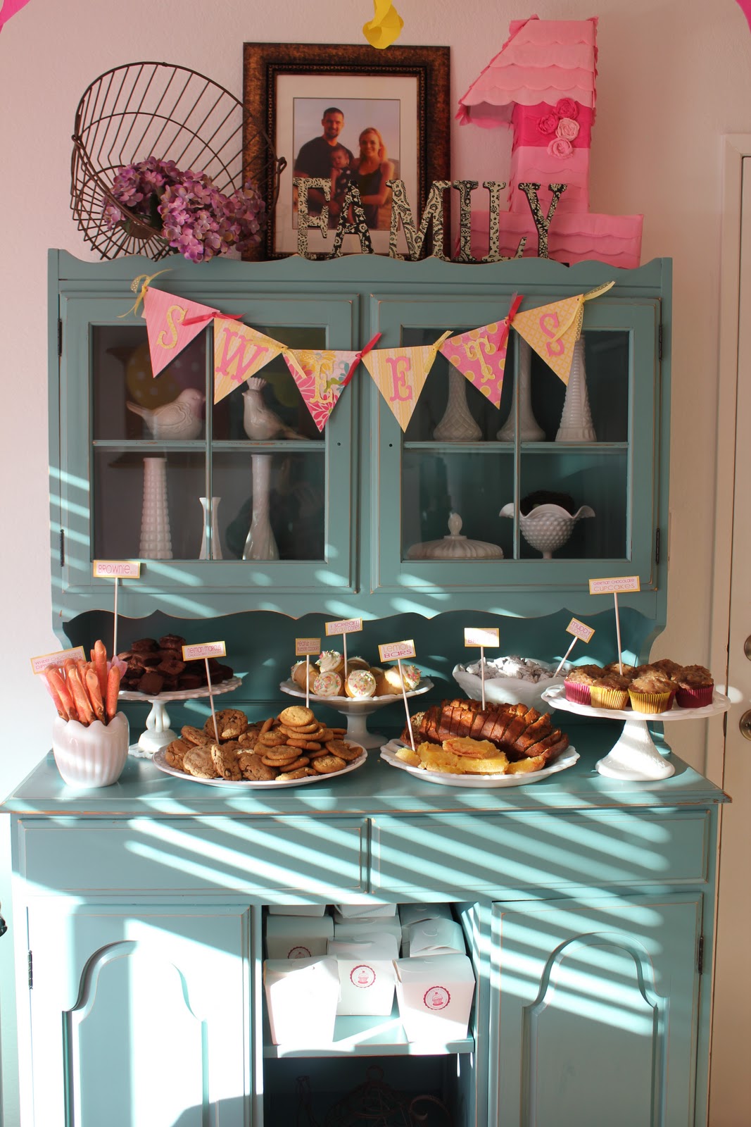 When She Sleeps: Happy 1st Birthday Kinley- Pinterest inspired Birthday!