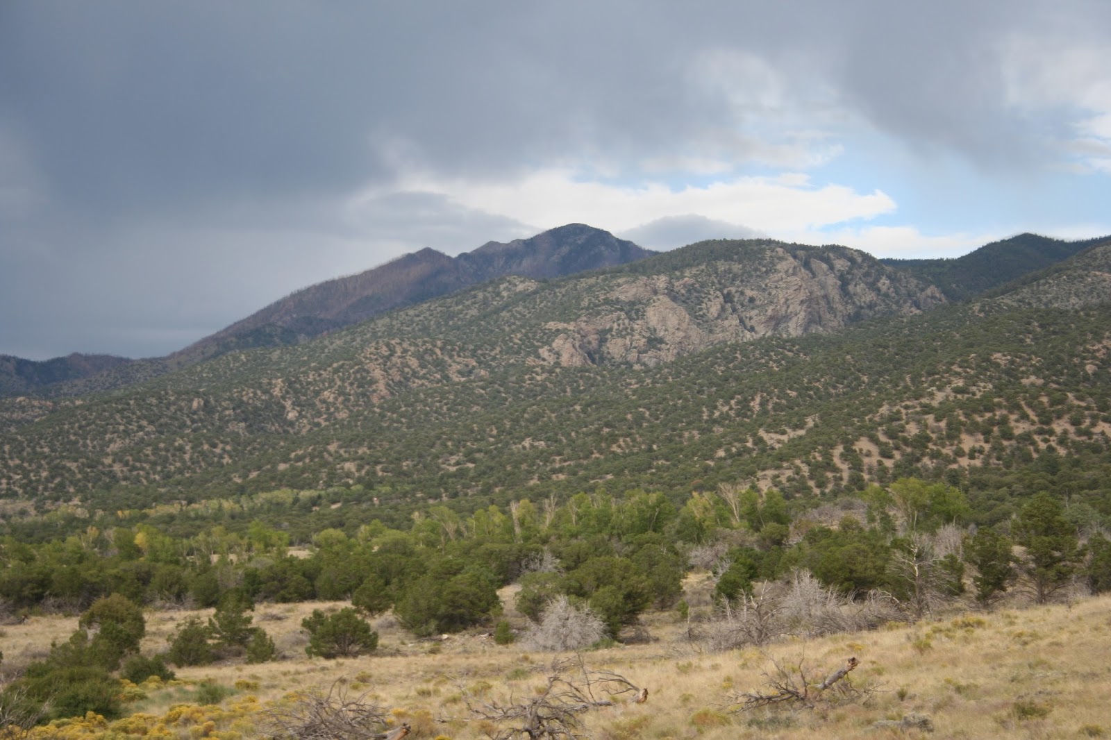 Alamosa, Colorado: Mountains & Areas around Alamosa, Colorado