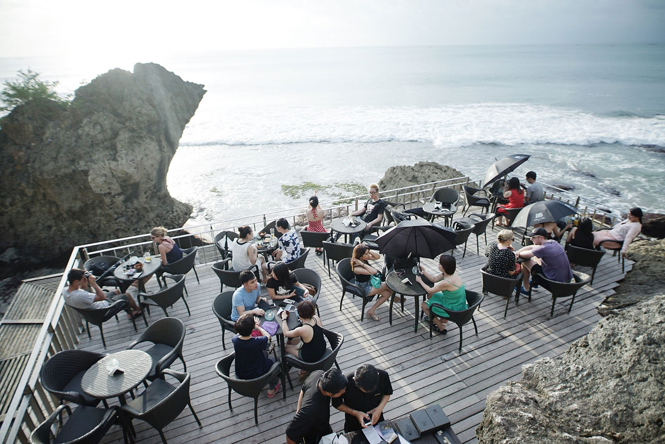 Nafisah | Live and Travel Blog: Rock Bar Bali at Ayana Resort and Spa