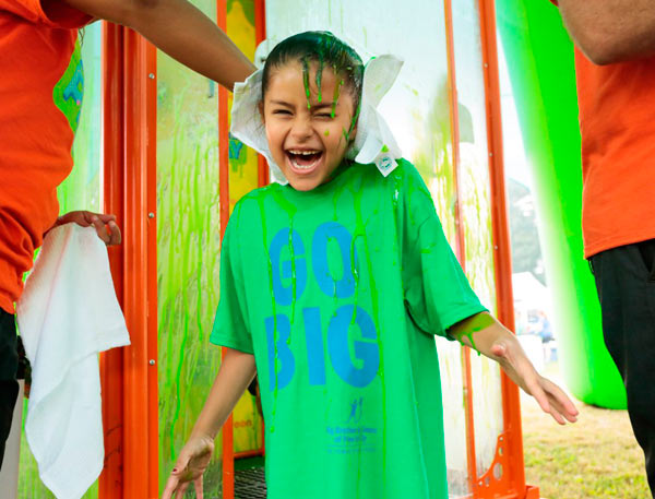 NickALive!: Kids Get Doused With Nickelodeon’s Signature Slime At ...
