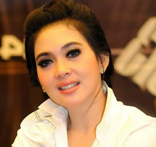 Biodata Syahrini Lengkap Foto - Biodata Artis Lengkap Foto