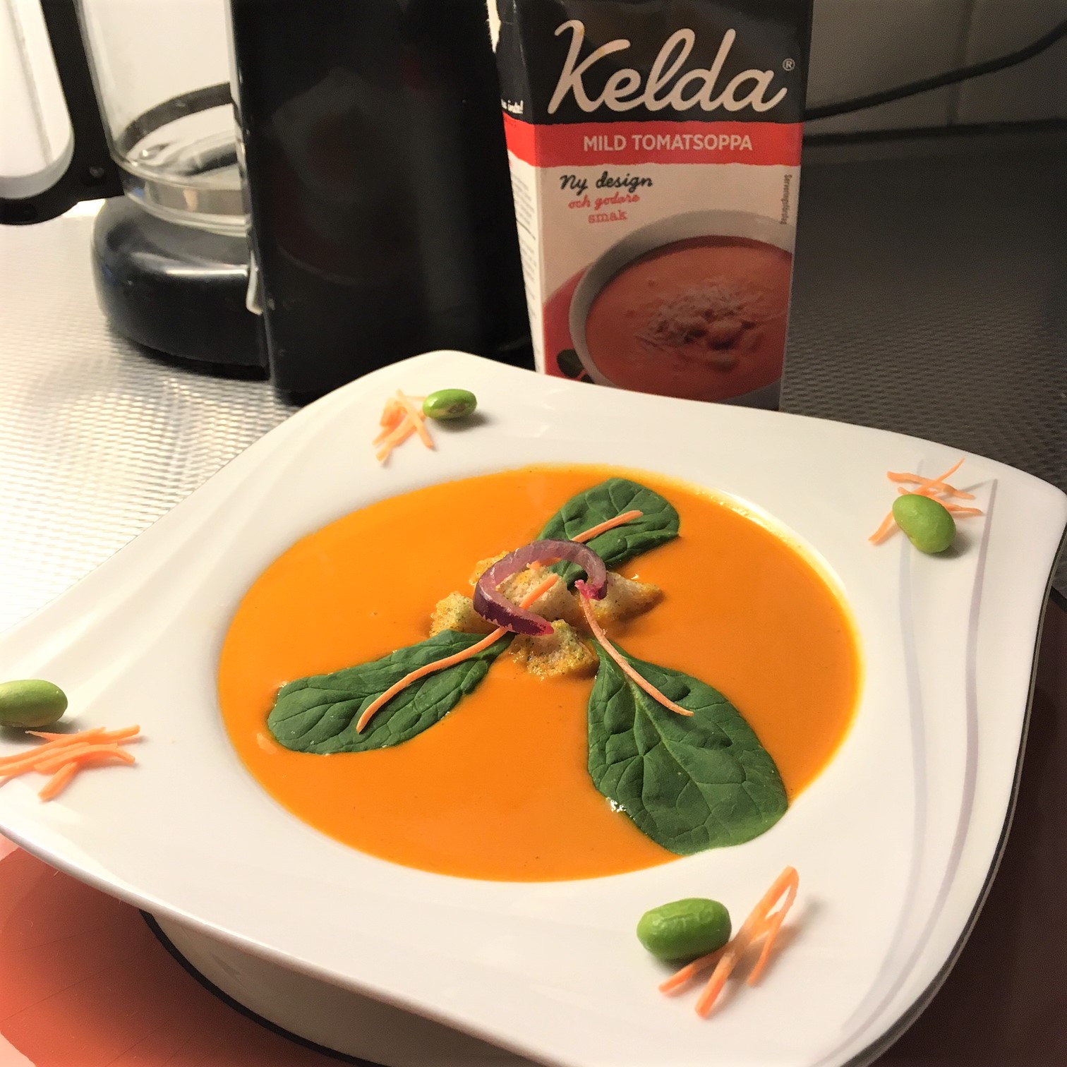 Vivi Testar: Kelda soppor (Skärgårdssoppa & Mild tomatsoppa)