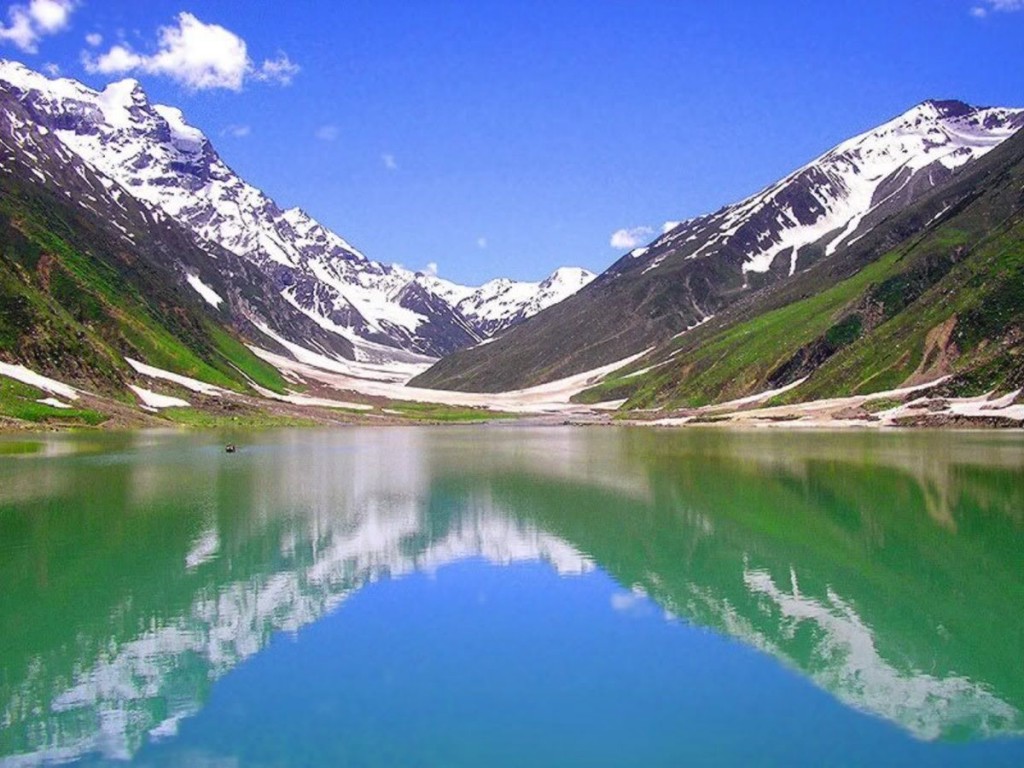 Saif ul Malook Lake - The Most Beautiful place