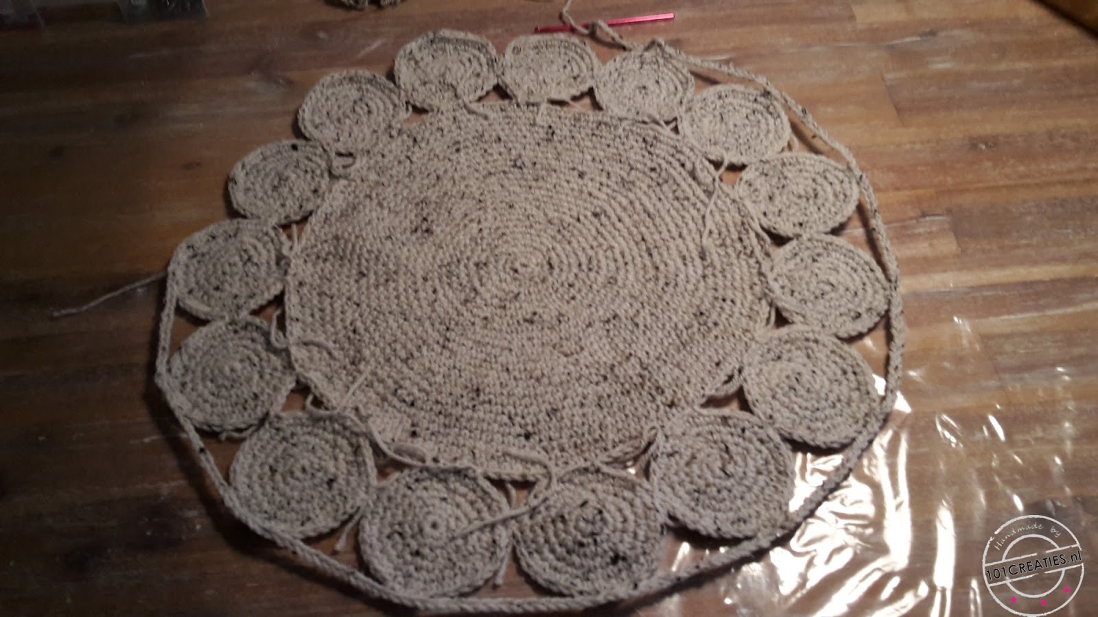 HAKEN: VLOERKLEED - DEEL I - 101 CREATIES