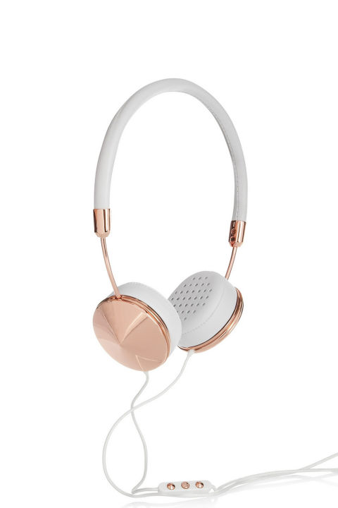 PHOTOS: PRETTY CHIC HEADPHONES YOU SHOULD GET ON YOUR EARS!