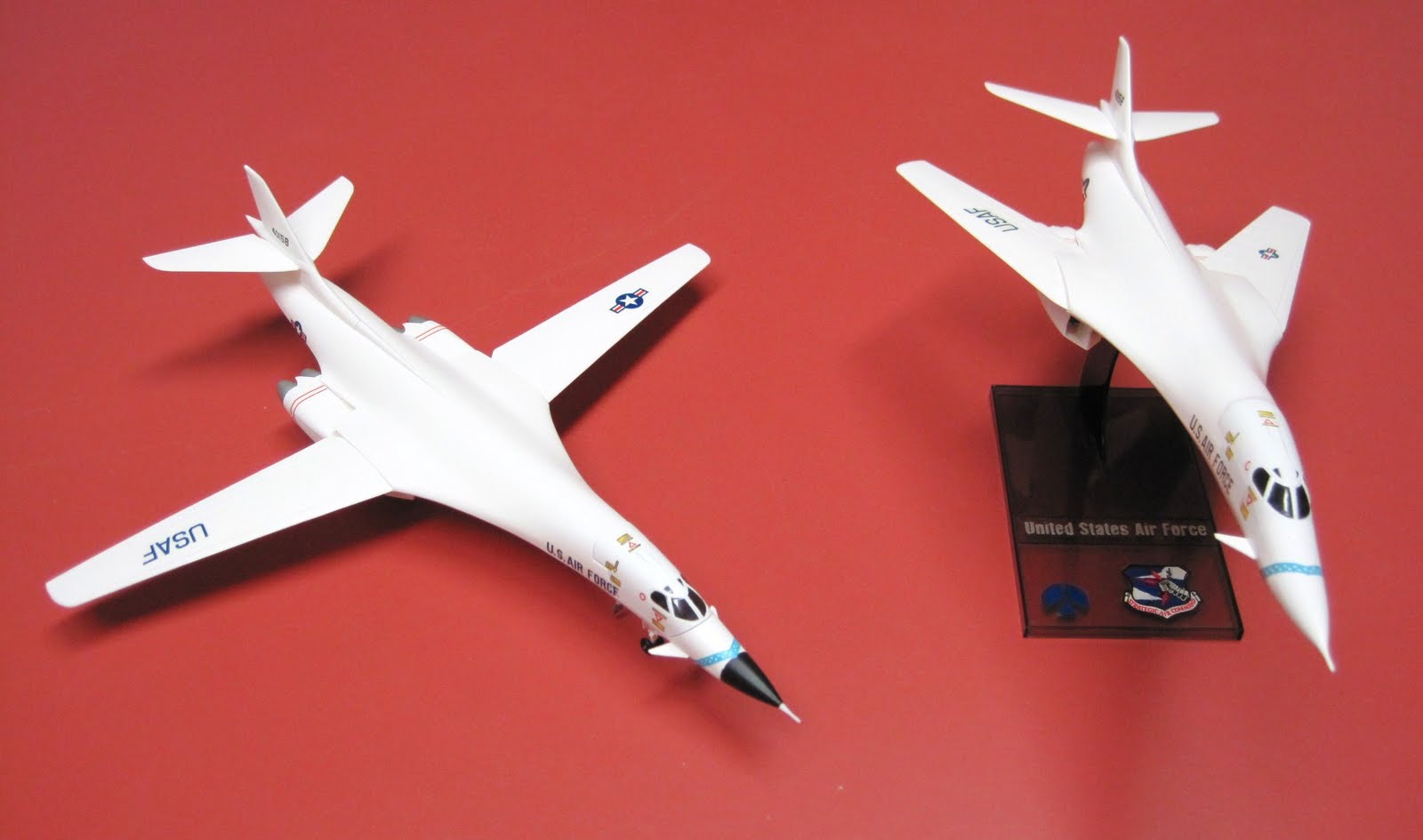 Model Airplane Memories: Entex Rockwell B-1 Bombers!