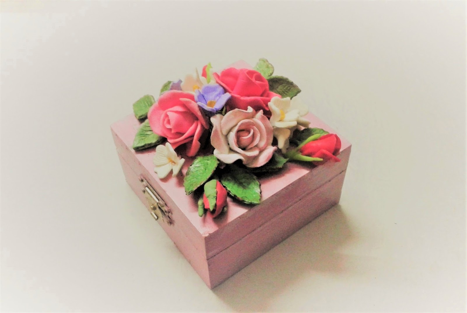 CRAFT WORLD: Clay flower boxes