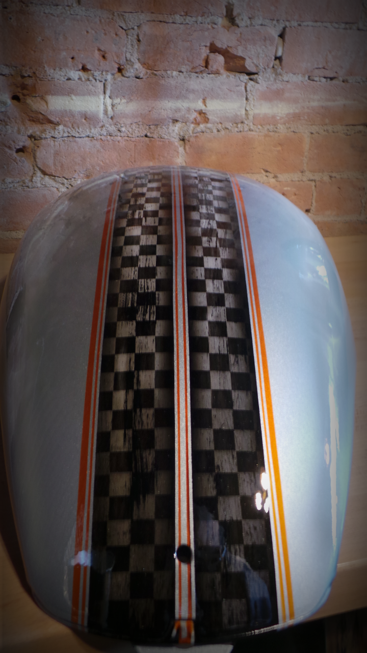 Online Motorcycle Paint Shop: distressed checkered with smoke on silver