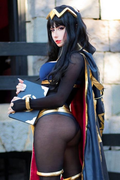 【扮演】巴西 辣妹 COS 经典 游戏 女主 傲人 车头 肉感 份量 十足 -6park.com