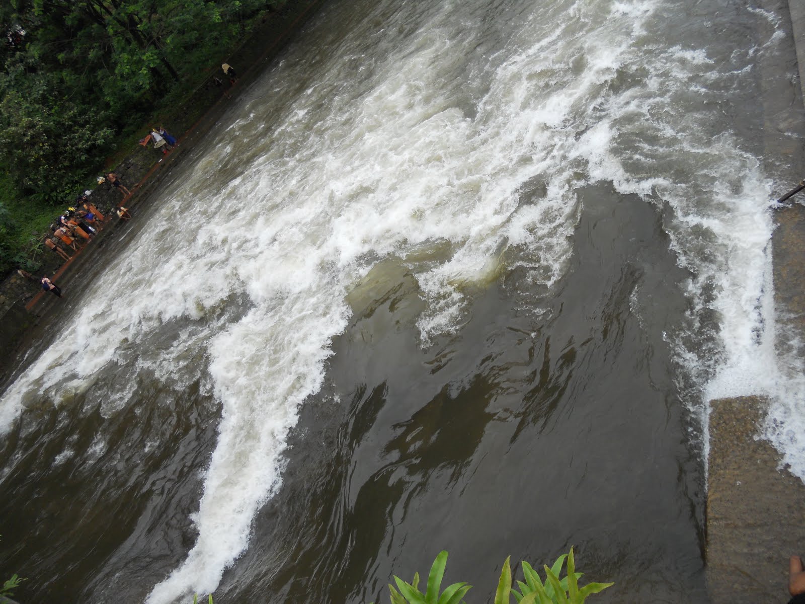 wallpapers name: Pamba Nadhi in Kerala ( Shabarimala )