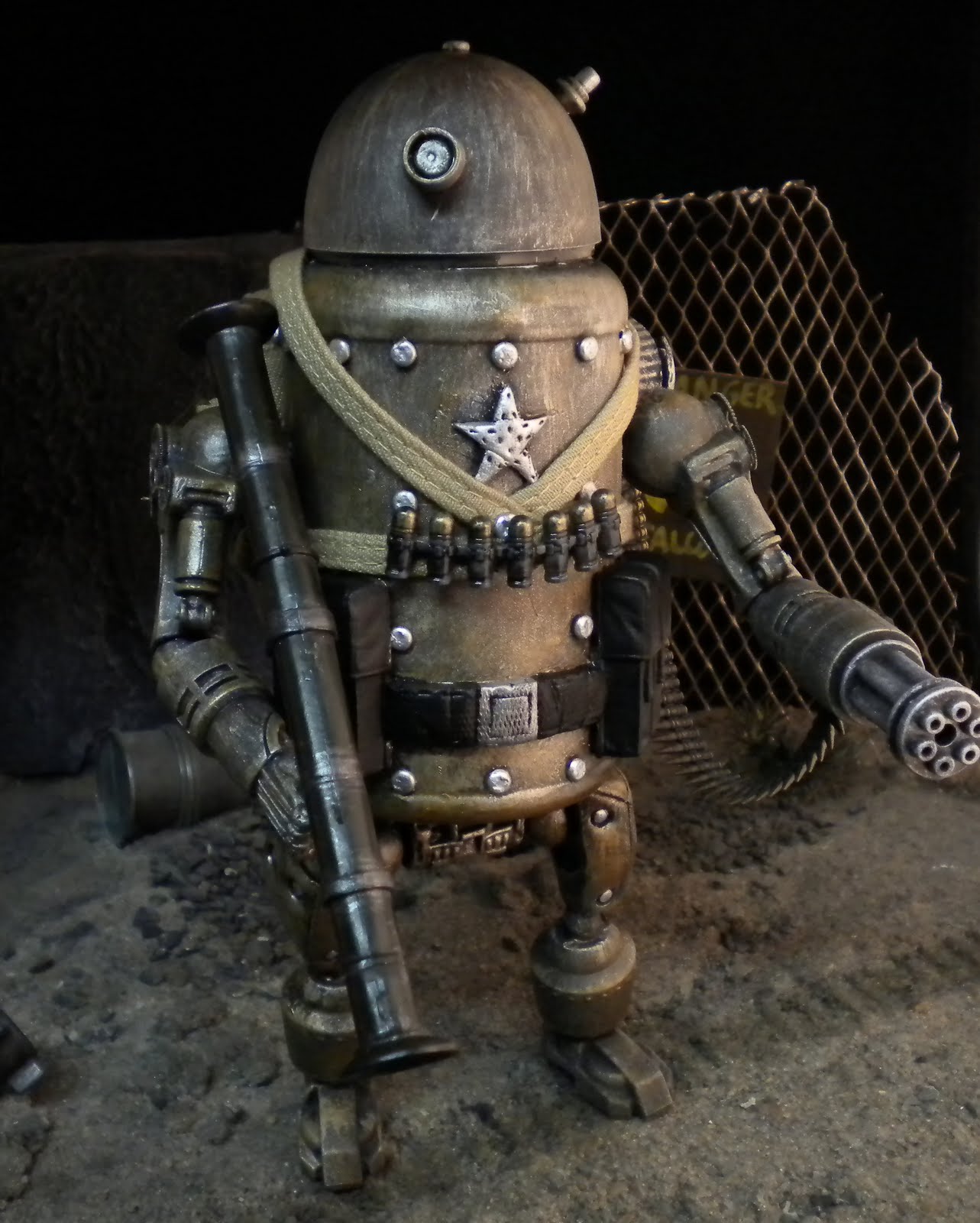 World War Bot "Gears" - HissTank.com
