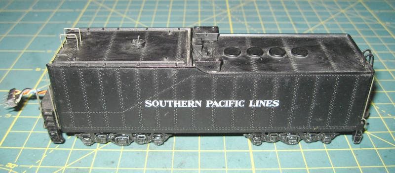 My Model Railroad: July 29, 2014 Restoring a Rivarossi Tender