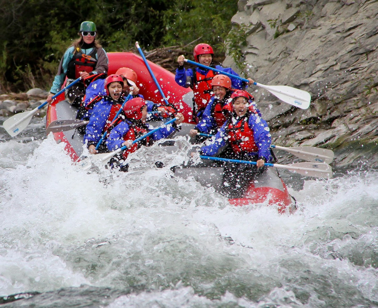Staying in the Current: SPRING TIME RAFTING IN WASHINGTON