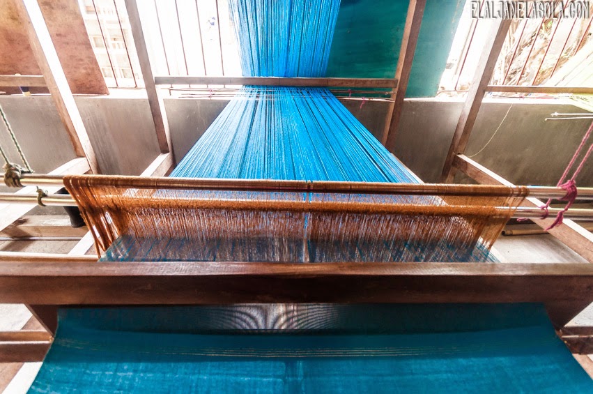 Elal Lasola Travel & Photography: Bugasong | Patadyong Weaving