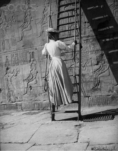 The Closet Historian: Sunday Spotlight: The Edwardian Lady Adventurer