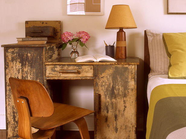 Velvet Moss: Bedside Writing Tables