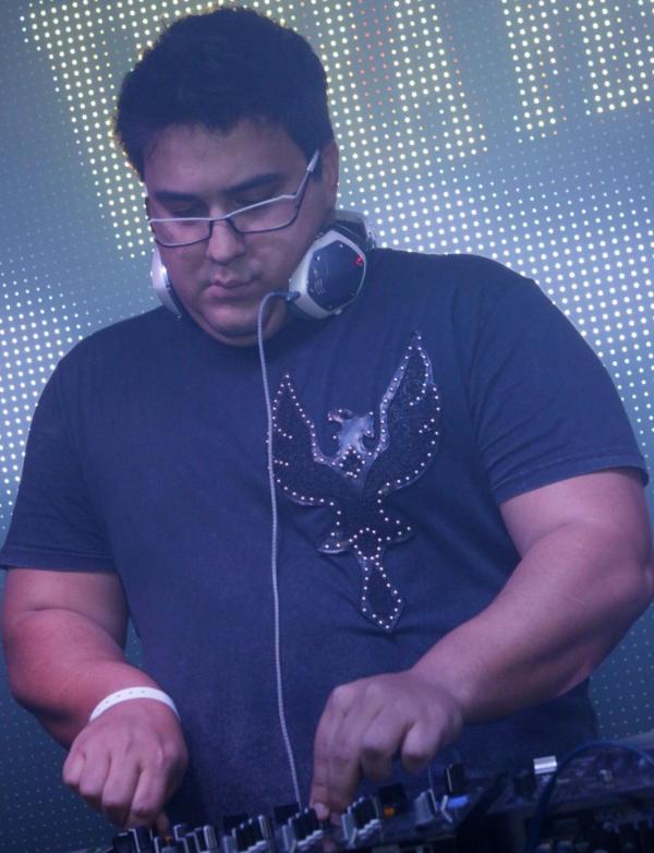 HIPERSESSÃO : André Marques 'Mocotó'