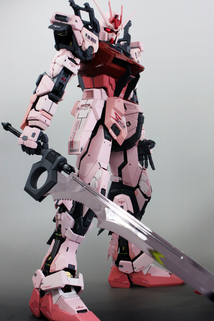 GUNDAM GUY: PG 1/60 Strike Rouge - Painted Build