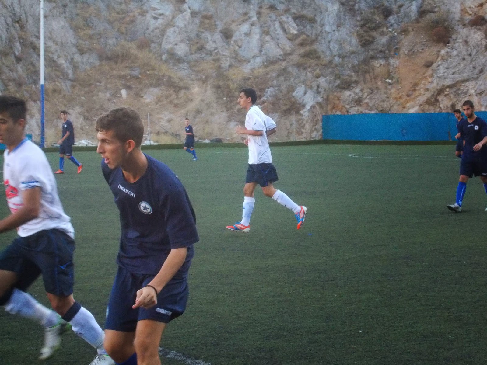 ΣΧΟΛΗ ΠΟΔΟΣΦΑΙΡΟΥ ΚΑΤΕΡΙΝΗΣ: ΕΠΕΣΤΡΕΨΕ ΑΠΟ ΤΗΝ ΑΘΗΝΑ Ο ΕΘΝΙΚΟΣ ΝΕΟΥ ...