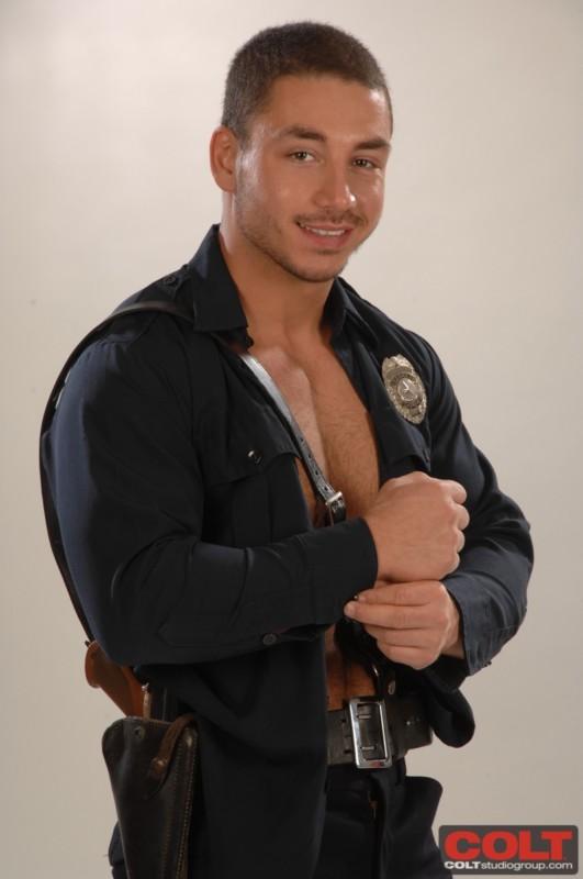 Daily Bodybuilding Motivation: MODEL MARC DYLAN AND TONY DONOVAN