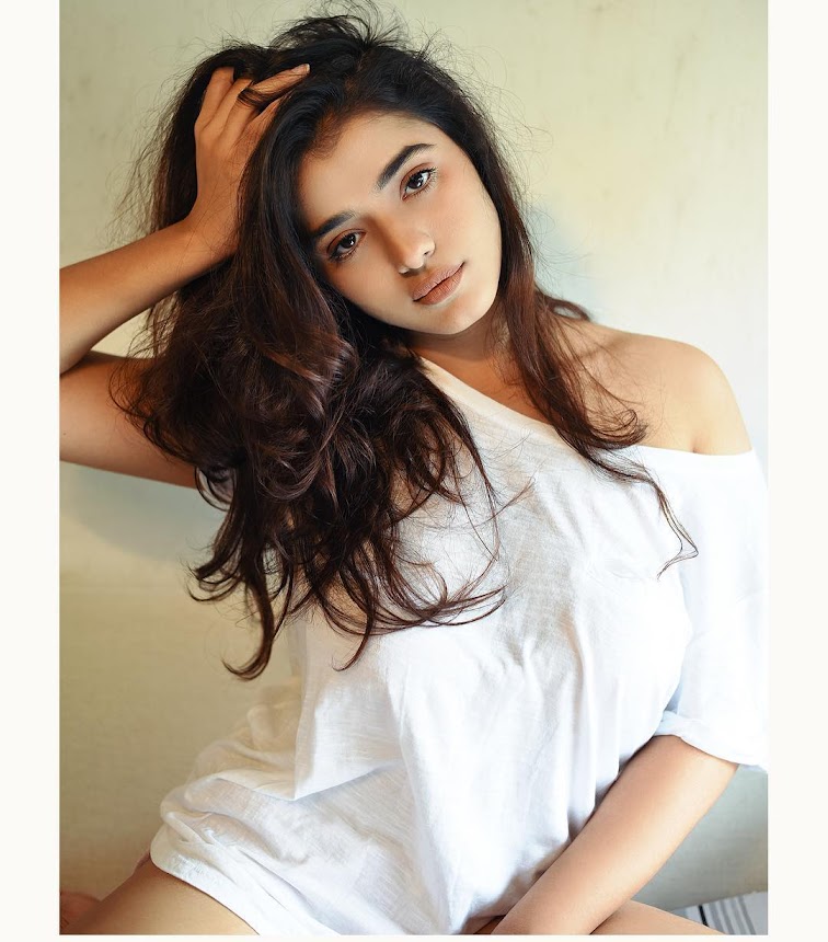 Delhi model Ketika Sharma to debut in Tollywood - South Indian Actress