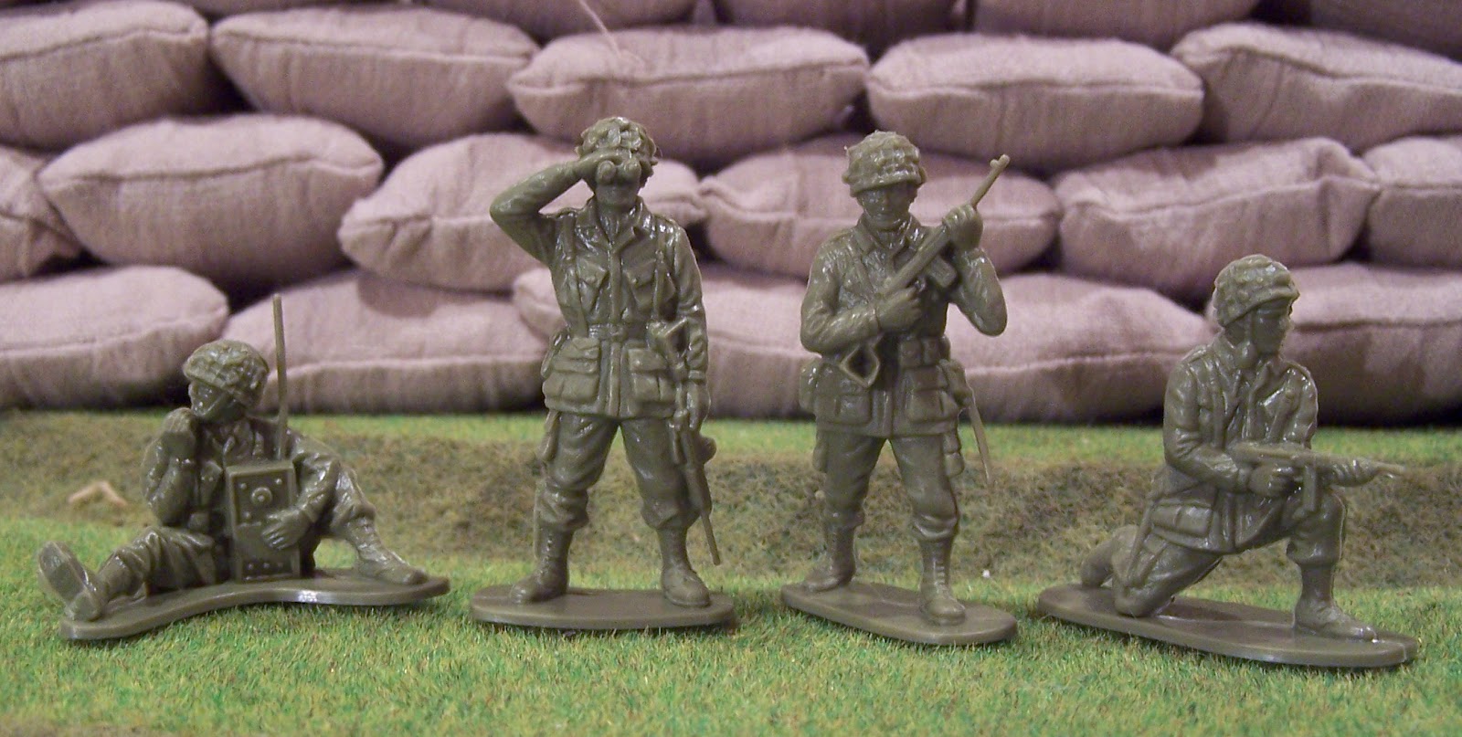 WWII Plastic Toy Soldiers: Airfix - Toy Soldiers