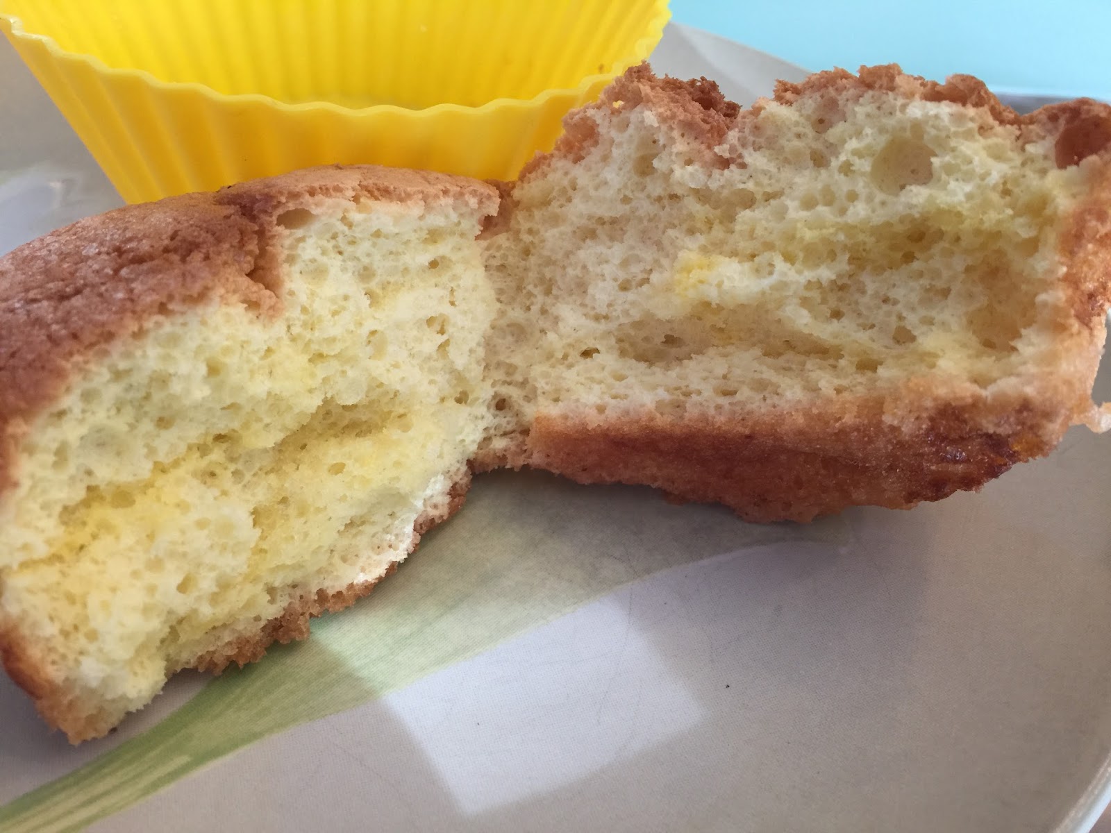 Shirley's Recipes: Classic Hong Kong Paper-Wrapped Sponge Cake (muffin ...