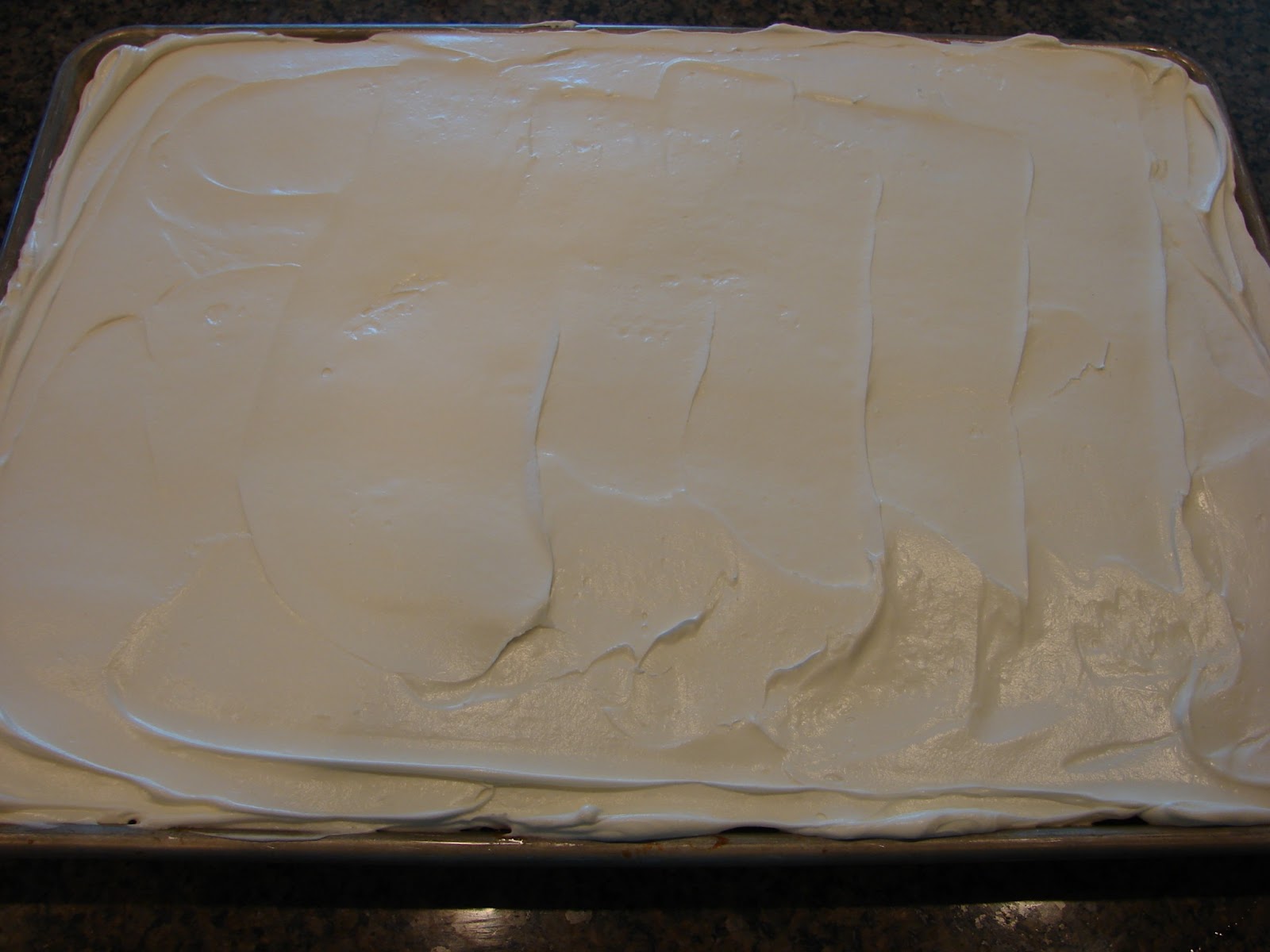 A Bear in the Kitchen: Strawberry Cream Cheese Sheet Cake