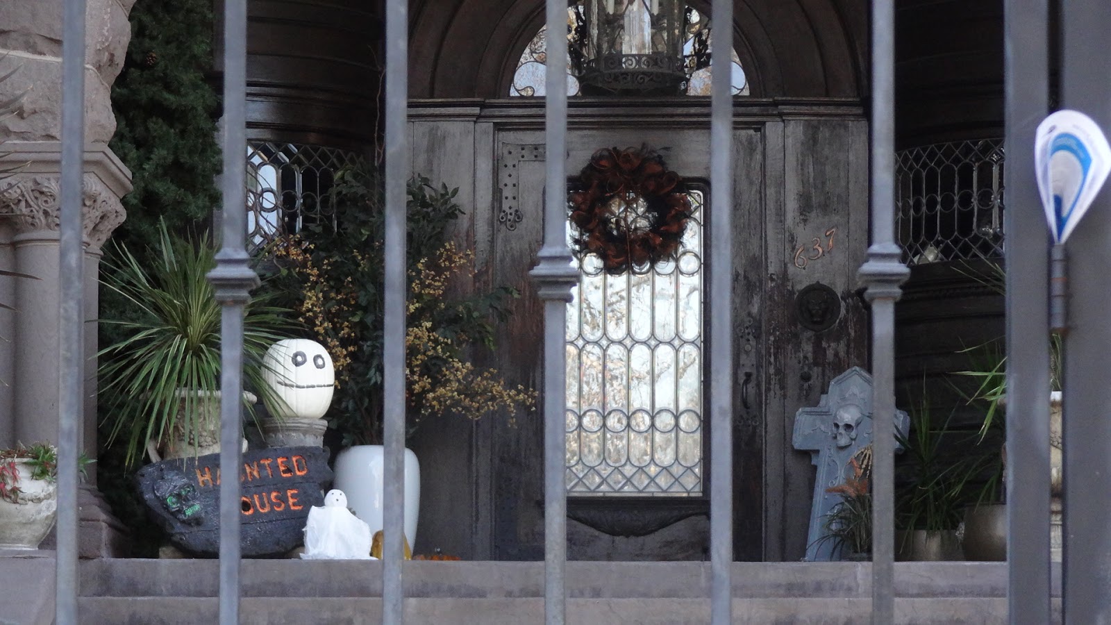 Awesome Movie Locations: Tales from the Crypt: Television Terror