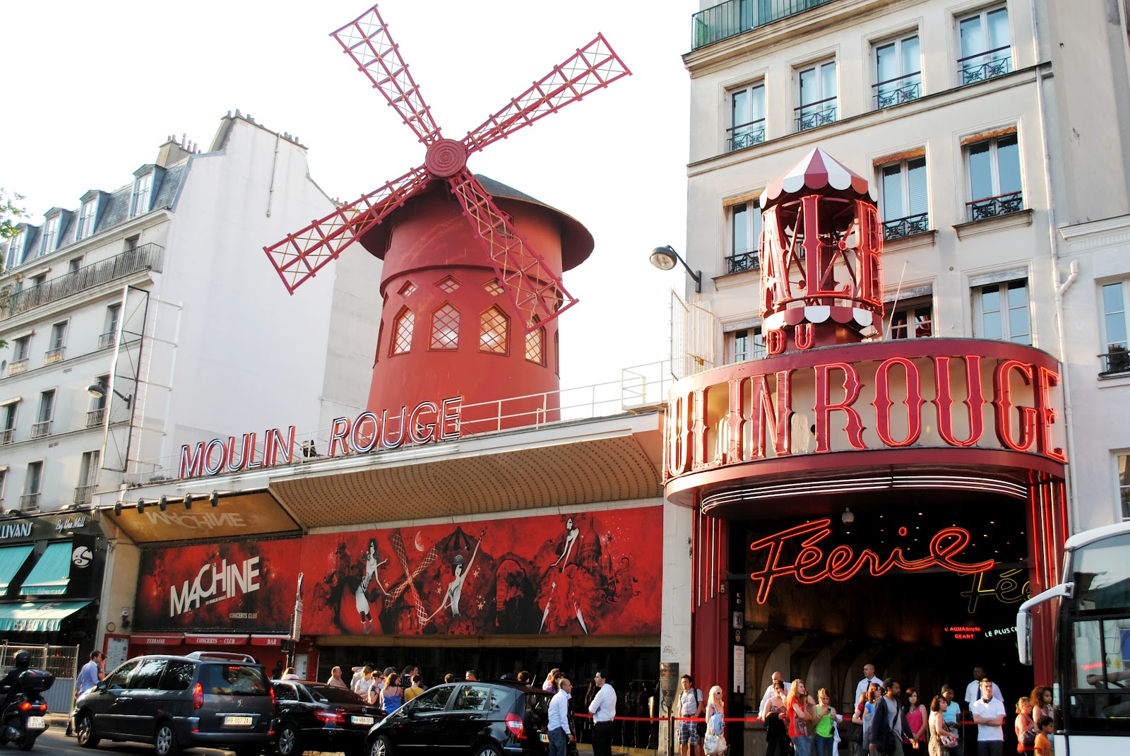A Coffeeholic's Travel Tale: Italian Dinner @ Pepone Cafe, Moulin Rouge