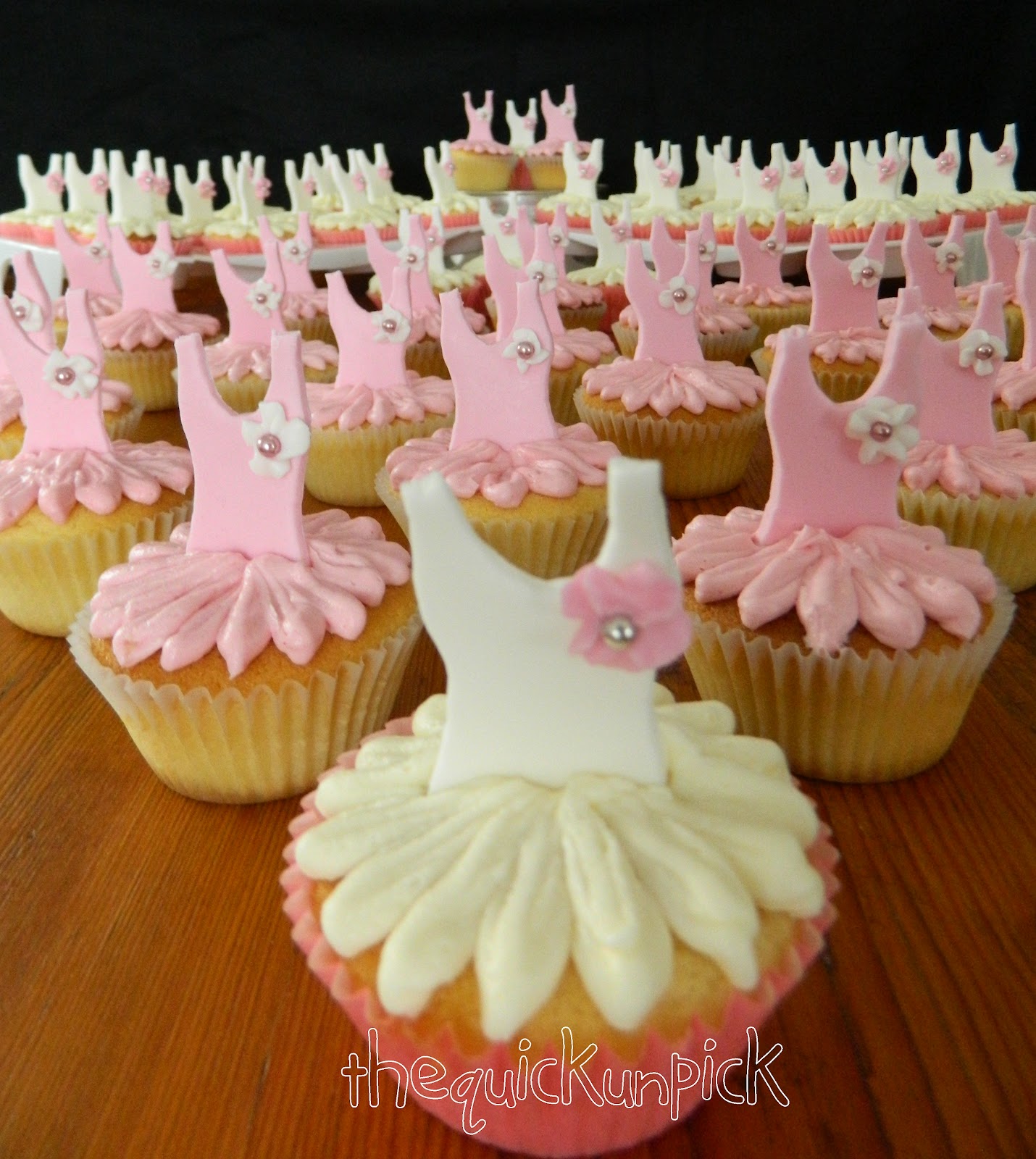 The Quick Unpick: There once was a little ballerina... who loved cake!!!