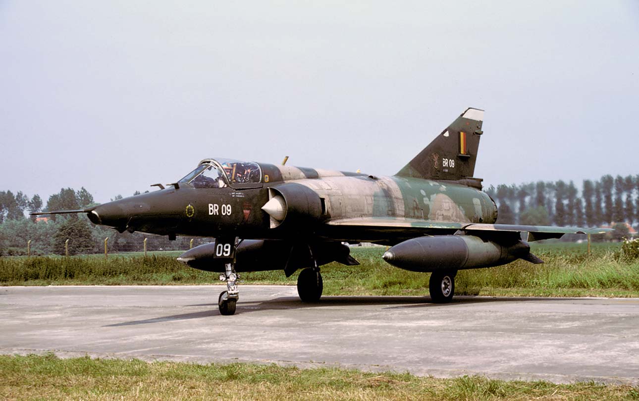 nhungdoicanh: Dassault Mirage 5BR