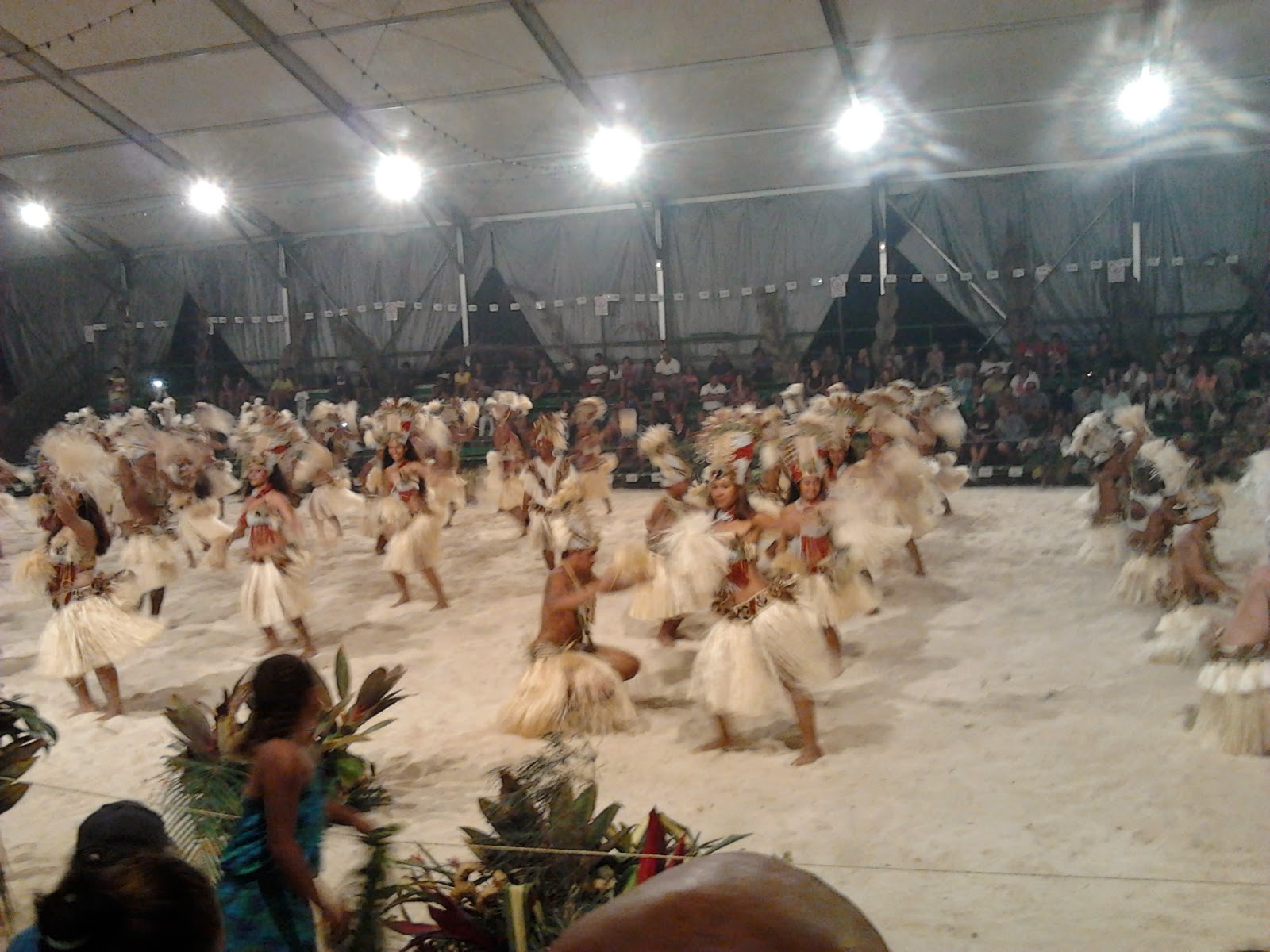 Lazarina des Océans: Huahine : l'île des vahinés et du Mont Pohue Rahi ...