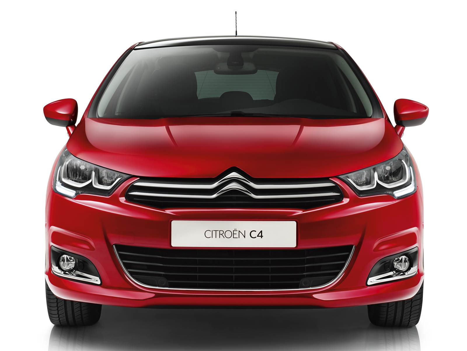 Citroen C4 Hatch 2015 recebe aperfeiçoamentos na França