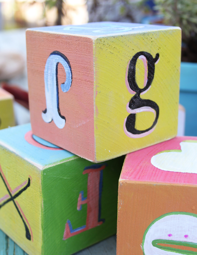 alisaburke: DIY letter blocks from makewells