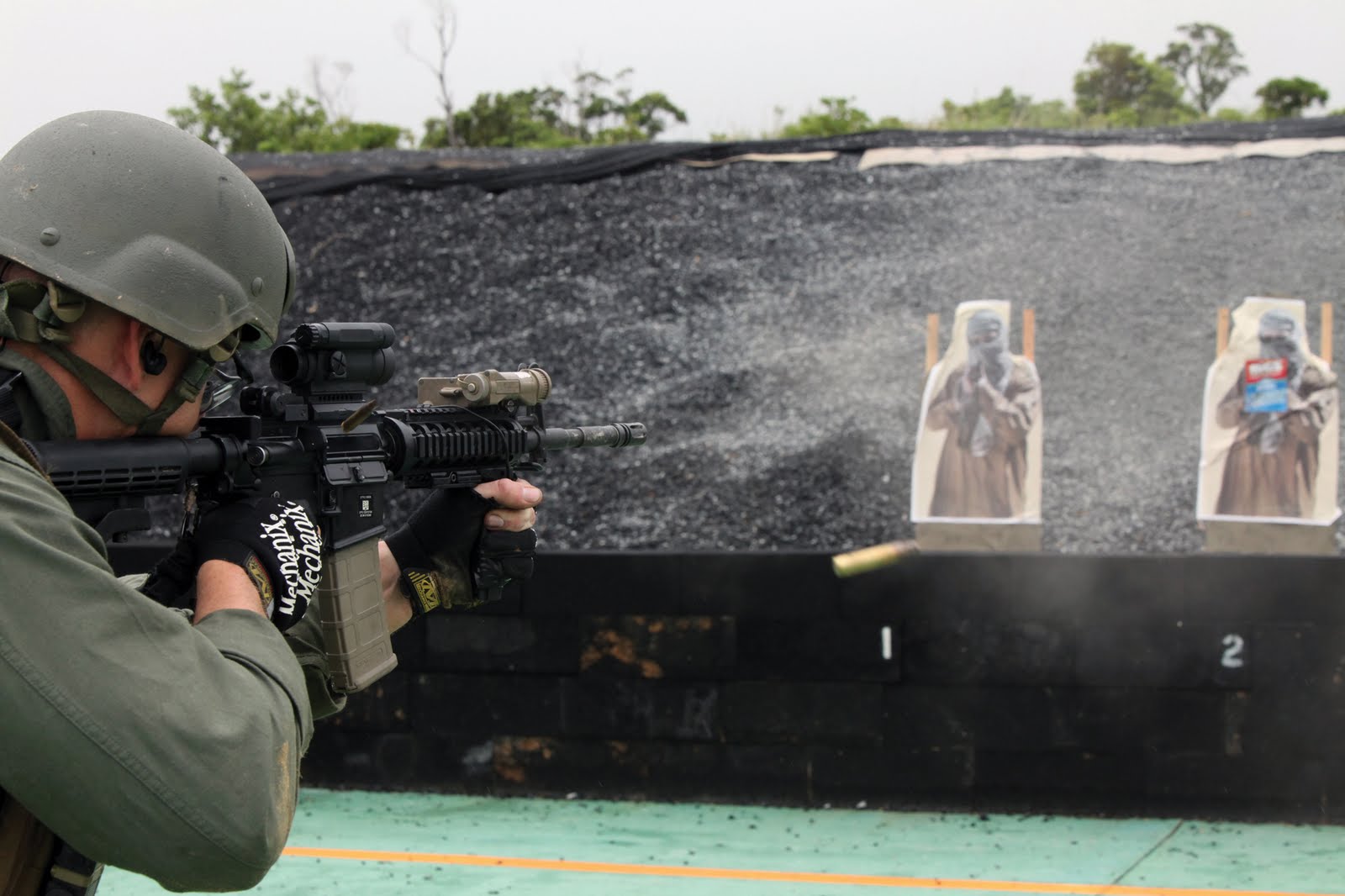 SNAFU!: Force Recon on the Dyanmic Assault Course.