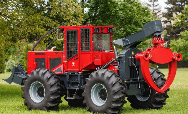 Curiosity•••: Noul TRACTOR Românesc Construit La Reghin Se Bate Cu ...