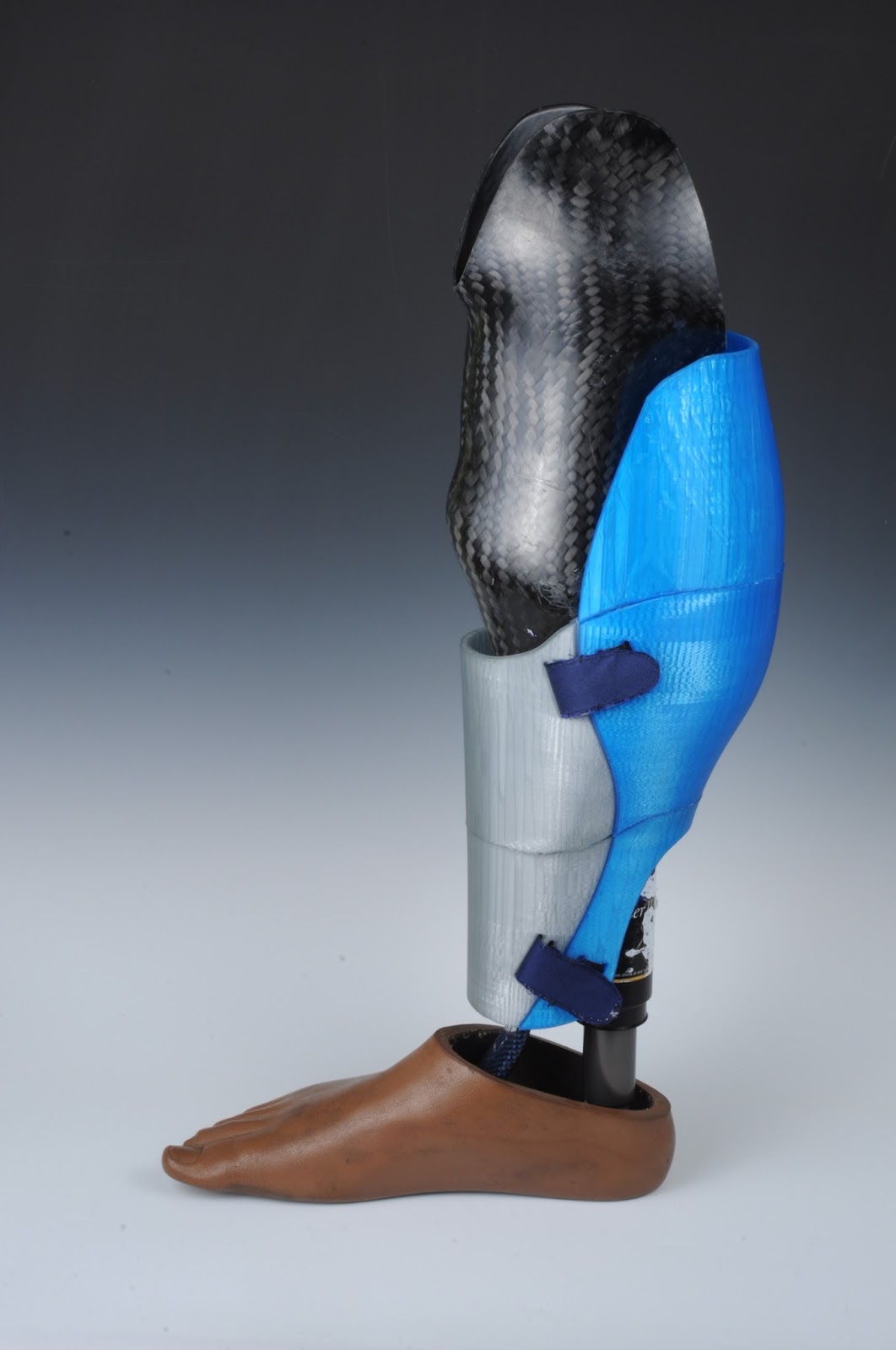 handverker: next step prosthetic leg covering