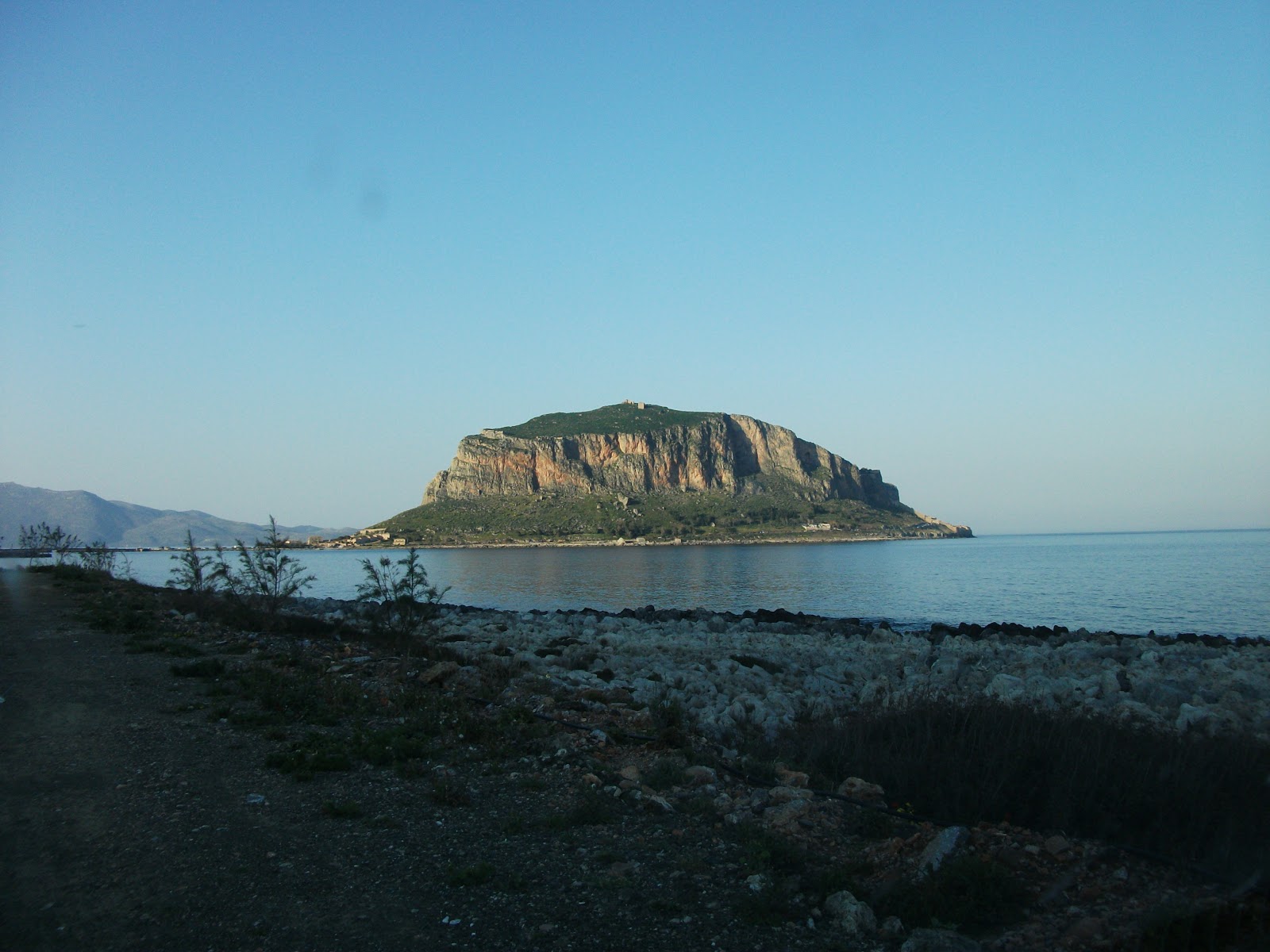 ακρη ελασσονας: ΜΟΝΕΜΒΑΣΙΑ η MONEMVASIA κειμενα απο το δικτυο ...