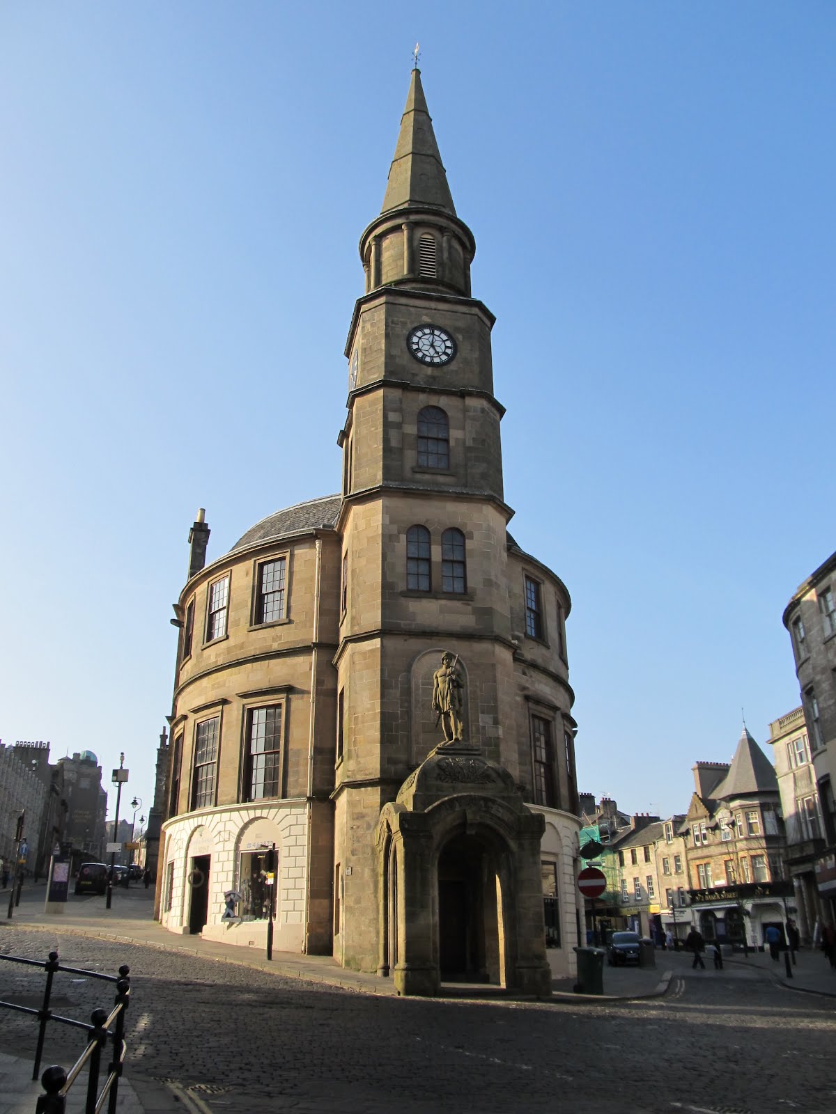 Dobbinland: Stirling