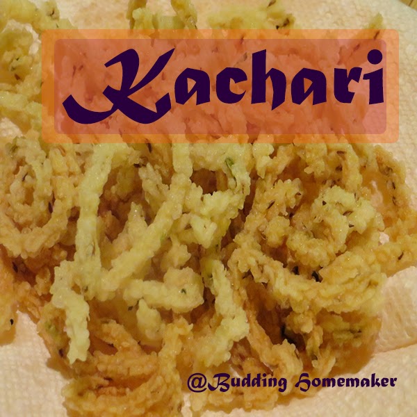 Budding Homemaker: Kachari - Crispy Rice Snack