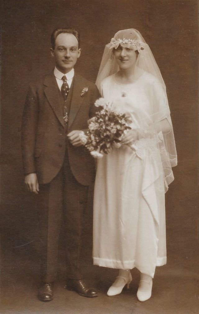 The Roaring Twenties Wedding Styles: Fabulous Photos of Newlyweds From ...