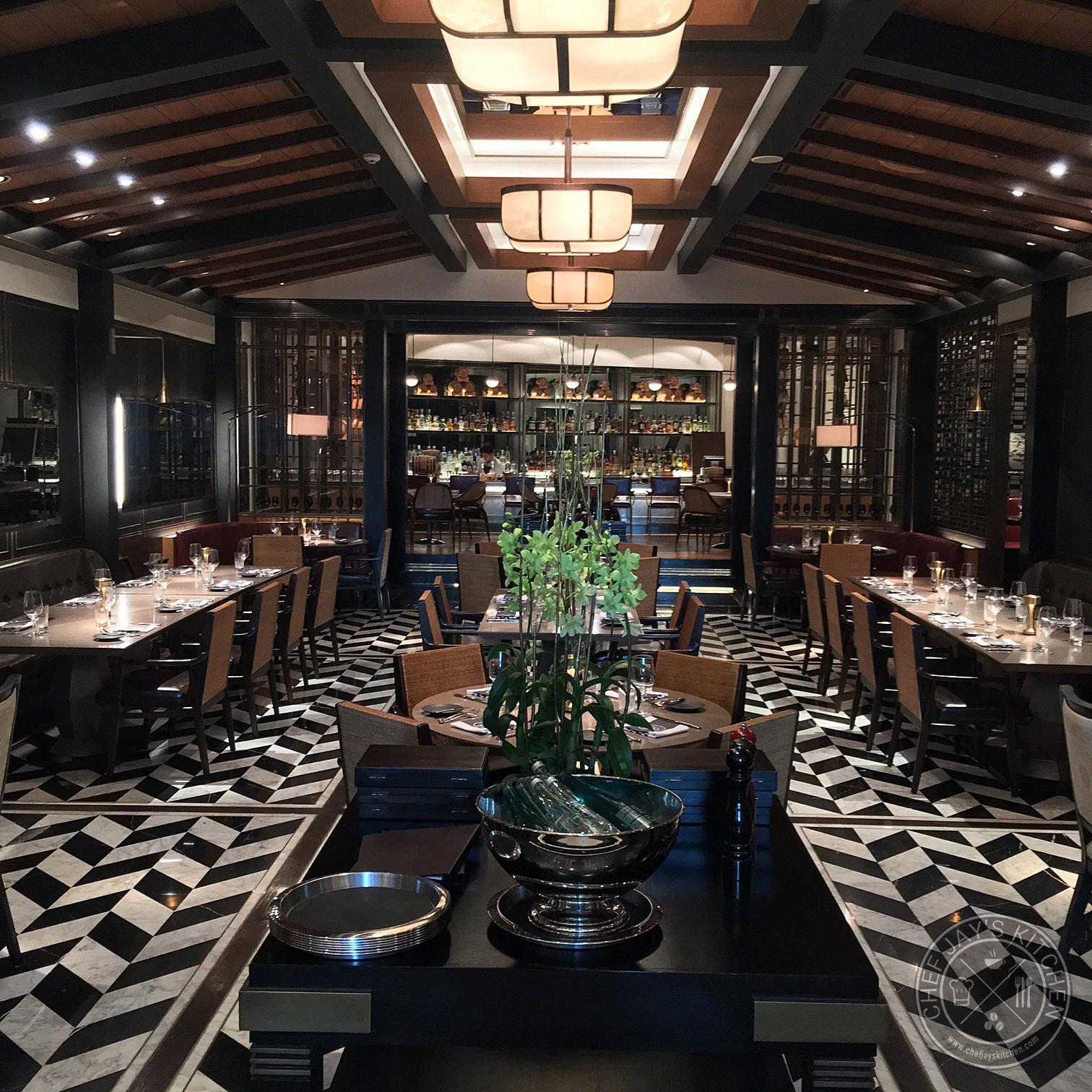 Raging Bull Chophouse & Bar: Amazingly Good Steaks That's Nothing Short ...